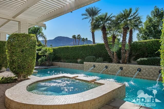 House for sale in Rancho Mirage: 38 Mayfair Drive, Rancho Mirage, CA 92270