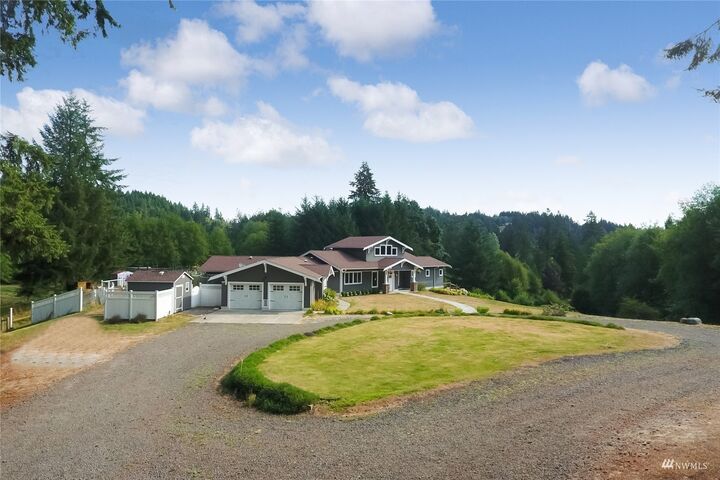 4 bed Olalla home for sale: 13105 Gopher Hill Place SE, Olalla, WA 98359