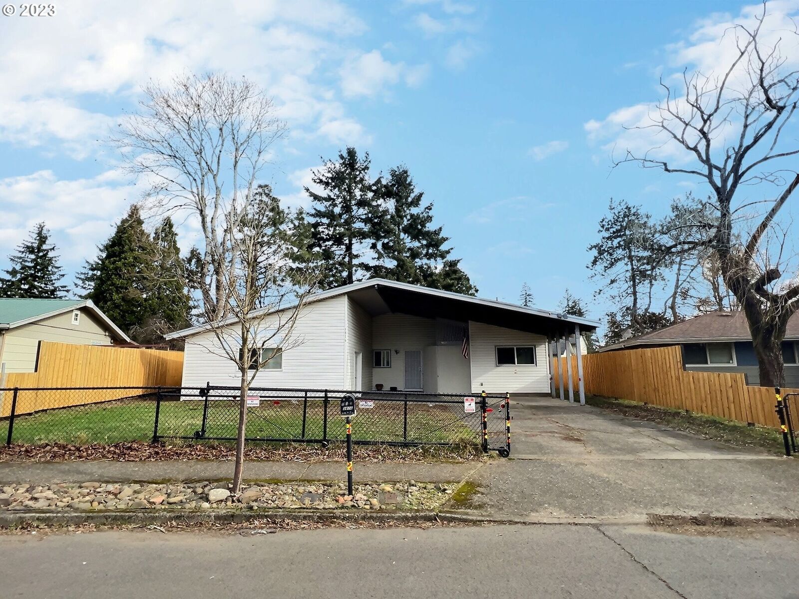 3 bed Portland home for sale: 3816 SE 134th Ave, Portland, OR 97236
