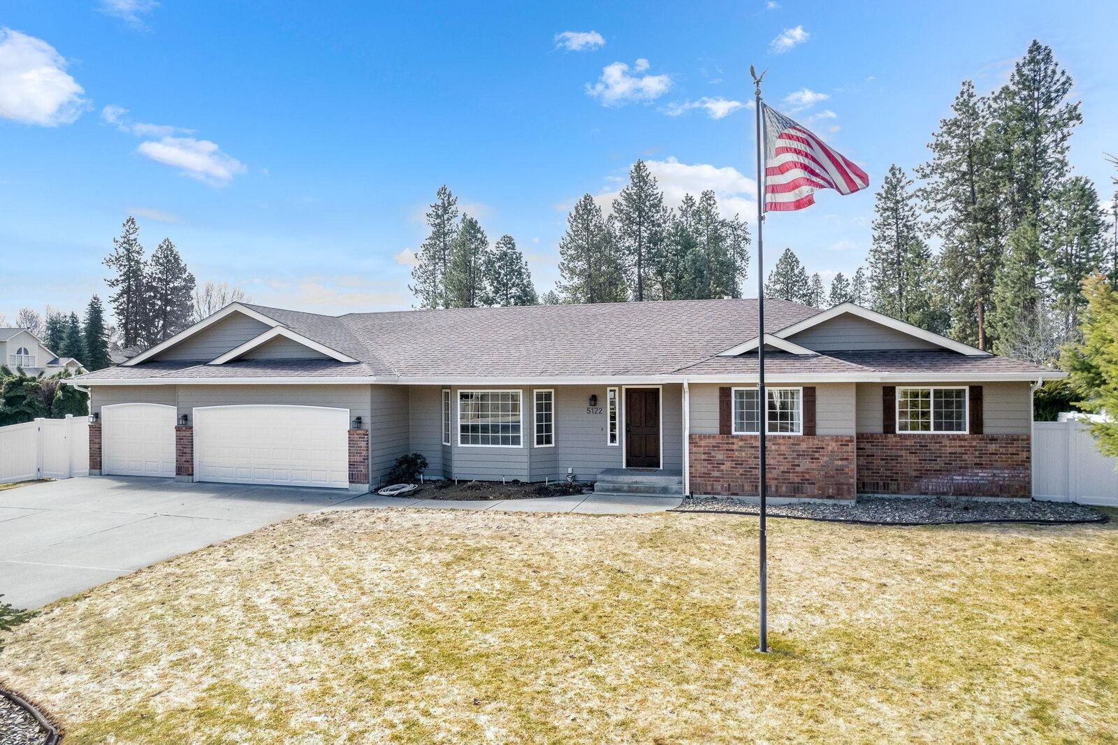 Home for sale in Mead: 5122 E Lane Park Ct, Mead, WA 99021