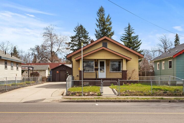 Home for sale in Spokane: 2416 N Perry St, Spokane, WA 99207