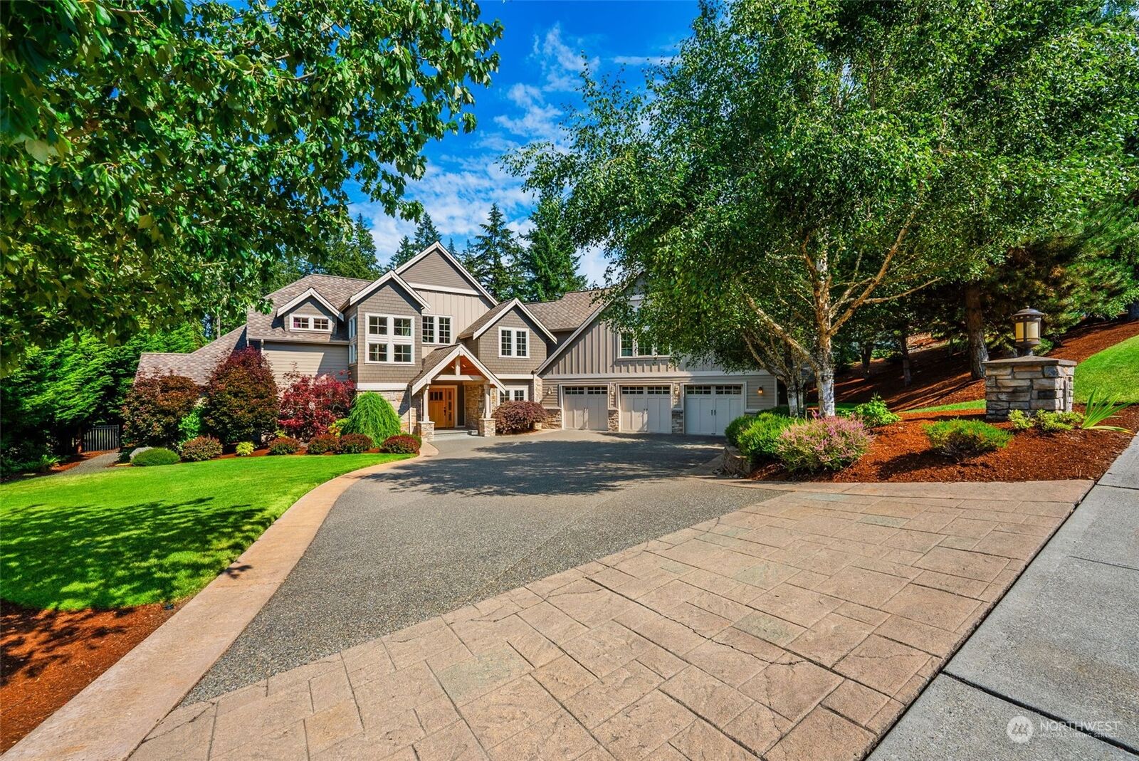 4 bed Fox Island home for sale: 809 6th Lane, Fox Island, WA 98333