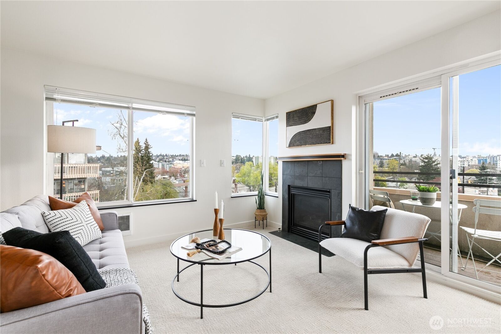 2 bed Seattle home for sale: 225 NE 65th Street 404, Seattle, WA 98115