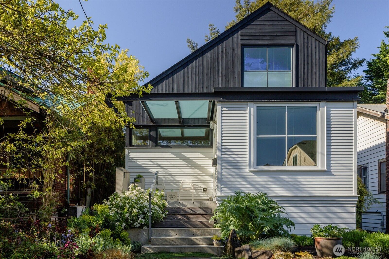 Home for sale in Seattle: 614 W Halladay Street, Seattle, WA 98119