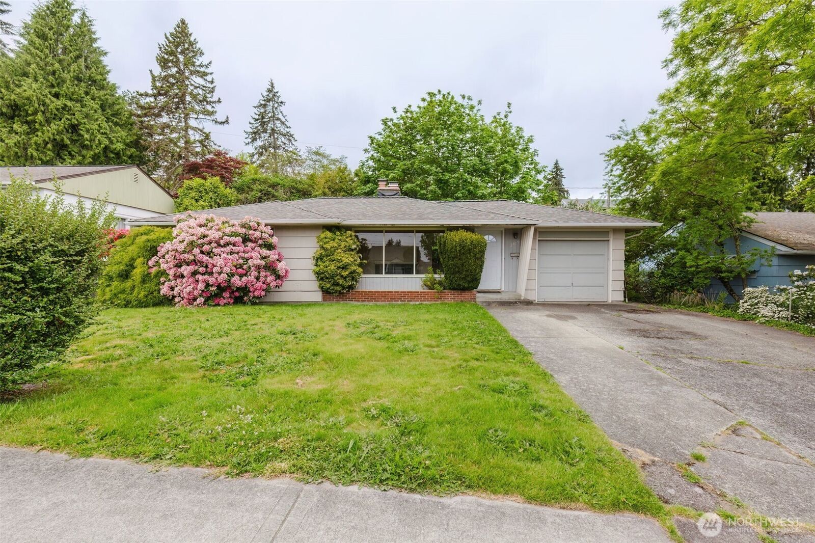 House for sale in Bremerton: 2409 Veldee Avenue, Bremerton, WA 98312