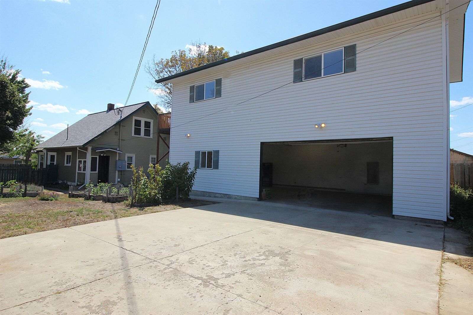 4 bed Spokane home for sale: 1427 E Bridgeport Ave, Spokane, WA 99207
