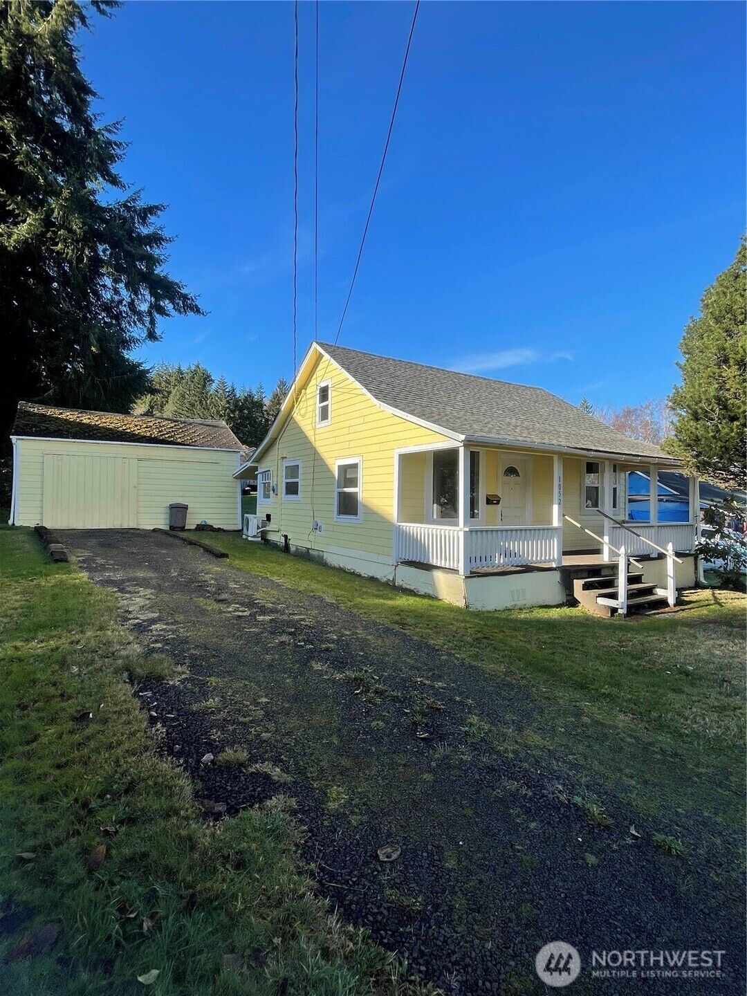 House for sale in Raymond: 1052 Ballentine Street, Raymond, WA 98577