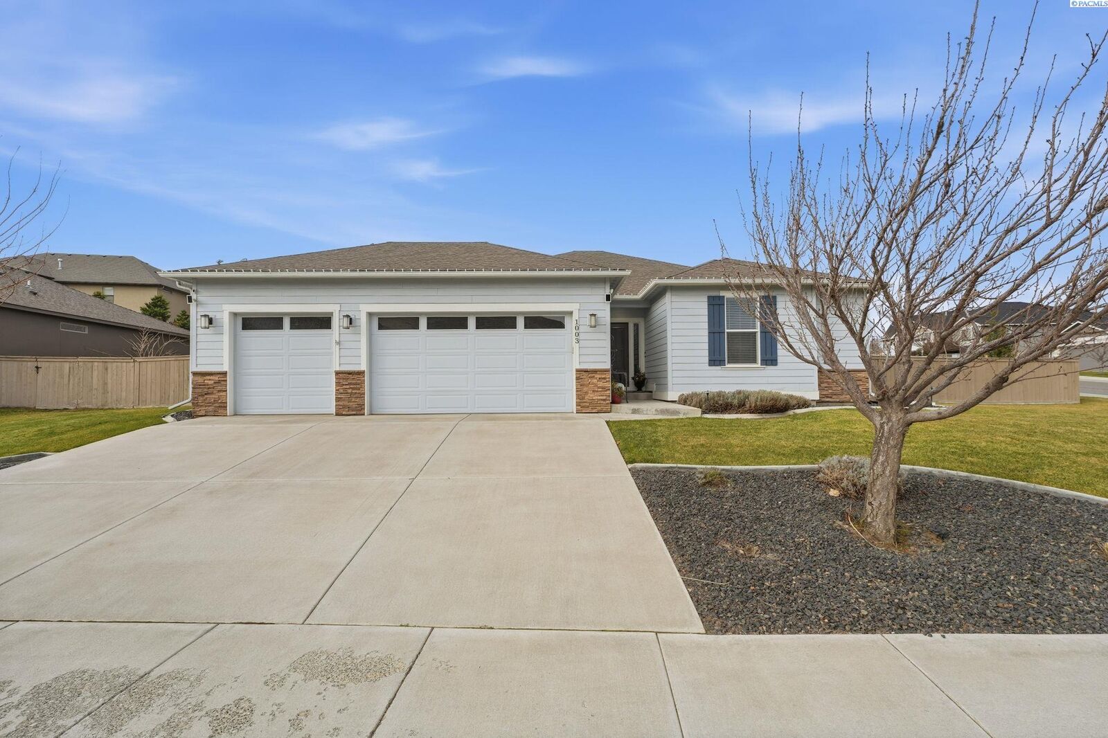 MLS#289702: 1003 Chinook Dr., Richland, WA 99352